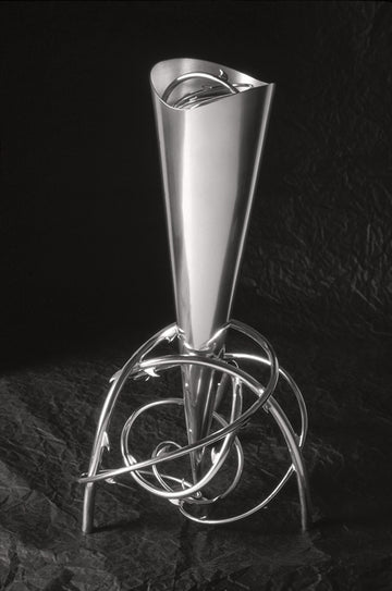 Gold-and-silversmith artist specializing in botanical jewelry and art ...